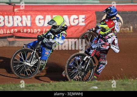 Jody Scott of Redcar Bears (blue) leads during Heat 8 of the Maxicab KO ...