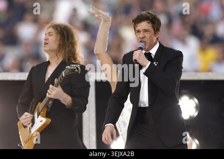 BUDAPEST - The Killers to headline the Final Kick Off Show by Pepsi ...