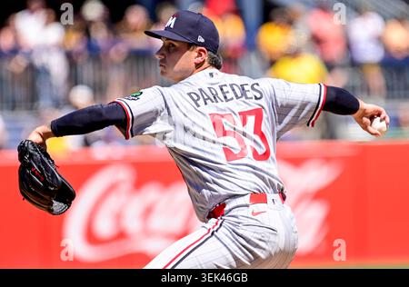 Minnesota Twins pitcher Mike Paredes (53) against the Arizona ...