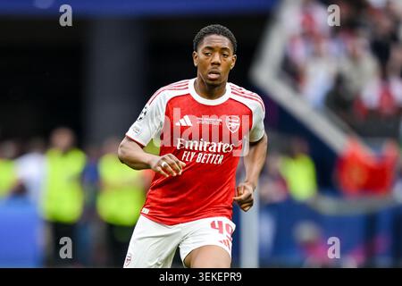 Myles Lewis-Skelly of Arsenal FC gestures during the UEFA Champions ...
