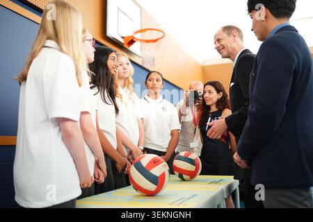 The Duke of Edinburgh meeting students at Oporto British School in ...