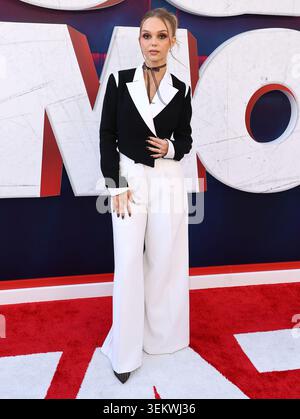 Savannah Lee Nassif arrives at the premiere of "Scary Movie" on ...