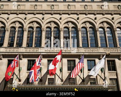 Toronto Canada / The iconic Fairmont Royal York Hotel in Downtown ...