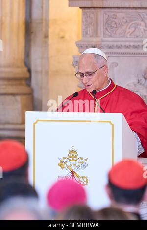 His Holiness Pope Leo XIV attends the usual Wednesday general audience ...