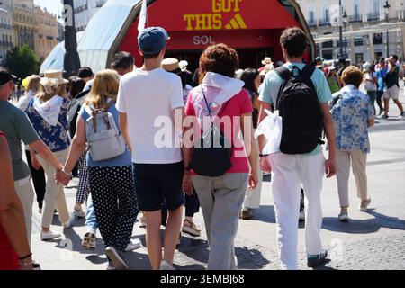 General atmosphere of the streets of central Madrid during the visit of ...