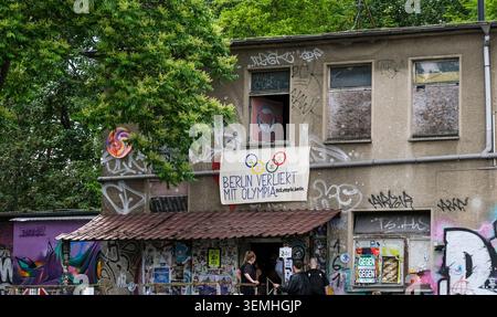 Berlin, Germany. 06th June, 2026. A demonstrator holds a handwritten ...