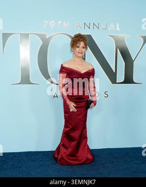 Shaggy attends The 79th Annual Tony Awards at Radio City Music Hall on ...