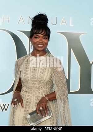 Lily Rabe attends 79th annual TONY awards at Radio City Music Hall in ...