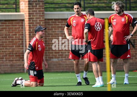 08 June 2026, USA, Winston-Salem: Soccer: National team, before the ...