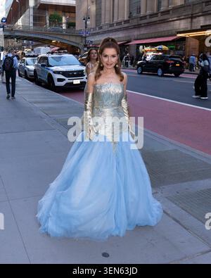Jean Shafiroff attends CaringKind 30 years anniversary of the Forget-Me ...