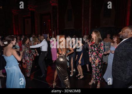 Atmosphere at CaringKind 30 years anniversary of the Forget-Me-Not Gala ...