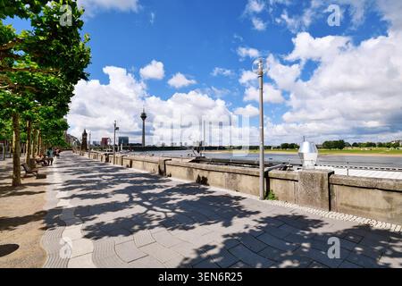 Düsseldorf, Germany - June 9th 2026: Kö-bogen II green facade building ...