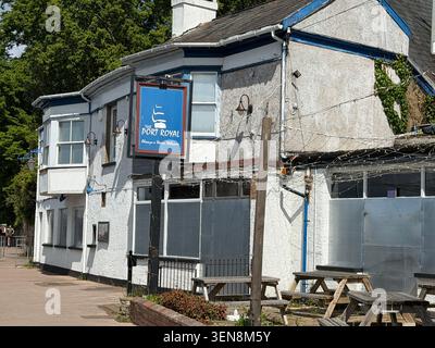 Exeter, Devon, UK. 15th May, 2026. Port Royal pub, closed, Boarded up ...