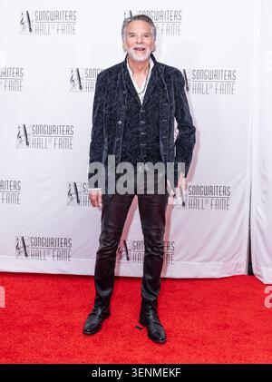 Kenny Loggins attends Songwriters Hall Of Fame Annual Induction And ...
