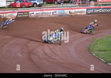 Danny King of Plymouth Gladiators in second place during Heat 13 of the ...