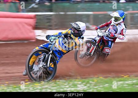 Jake Mulford of Redcar Bears (blue) leads during Heat 11 of the Cab ...