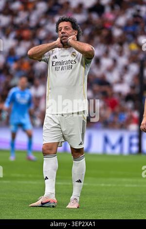 Paco Leon of Real Madrid Legends seen in action during the Corazon ...