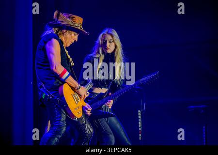Alice Cooper Istanbul Concert 2026 Lifepark 13.06.2026 Stock Photo - Alamy