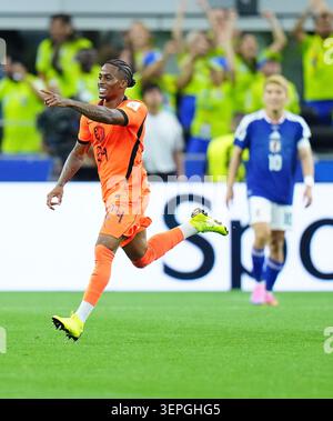 Crysencio Summerville of Netherlands during the FIFA World Cup Group F ...