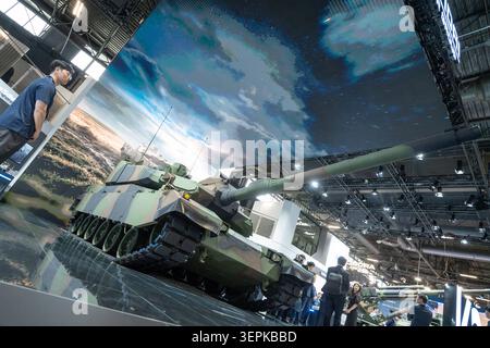 Hyundai Motor Group Battle Tank K2 Black Panther - Hyundai Rotem Stock ...