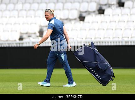 England fielding coach Sarah Taylor and Emilio Gay during a nets ...