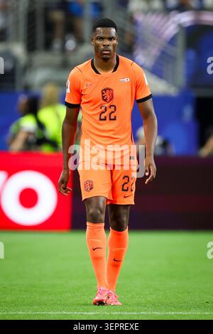 ARLINGTON - Denzel Dumfries of the Netherlands during the FIFA 2026 ...