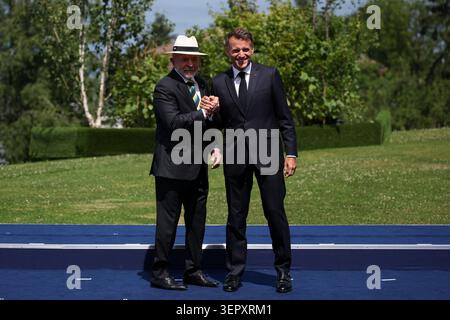 Brazilian President Luiz Inacio Lula da Silva (left) and French ...