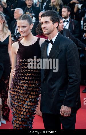 Mattias Dandois and Constance Jablonski attend the "El Ser Querido" red ...