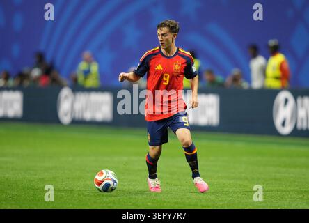 Pablo Gavi (Spain) controls the ball during Spain and Cape Verde, Group ...