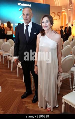 Juan Muñoz and Ana Rosa Quintana after the Investigative Journalism ...