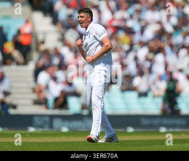 LONDON, ENGLAND - JUNE 17: Wicket keeper James Rew of England during ...