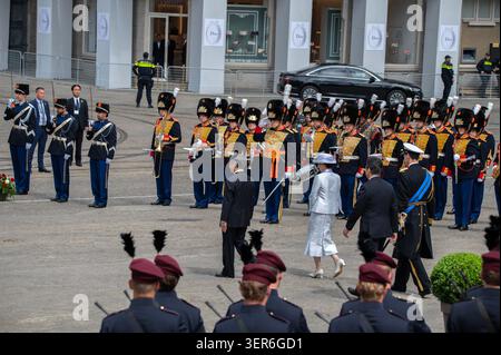 Japanese Emperor Naruhito, the Netherlands' King William-Alexander, and ...