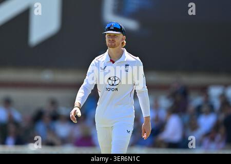 LONDON, ENGLAND - JUNE 17: Jordan Cox of England fields the ball during ...