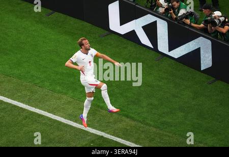 DALLAS - Harry Kane of England celebrates his 1-0 goal during the 2026 ...