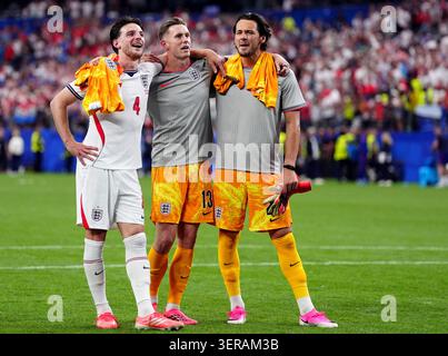 Declan Rice, Dean Henderson & James Trafford after during the FIFA ...