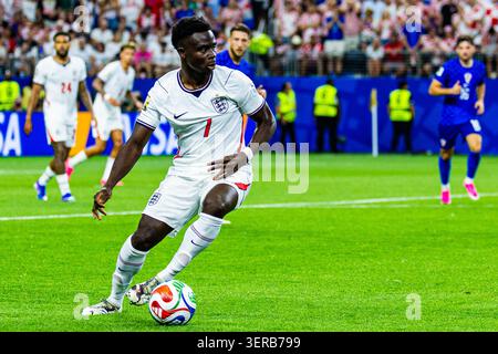 England forward Bukayo Saka (7) during the England v Croatia FIFA WORLD ...