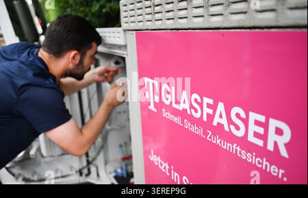 Stuttgart, Germany. 17th June, 2026. At a Deutsche Telekom construction ...