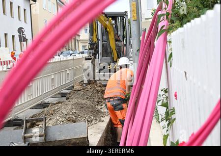 Stuttgart, Germany. 17th June, 2026. At a Deutsche Telekom construction ...