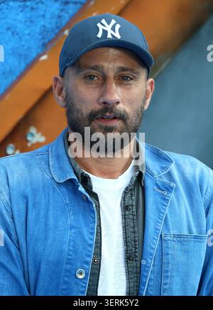 Matthias Schoenaerts attends "Supergirl" UK Sneak Peak Fan Event at ...