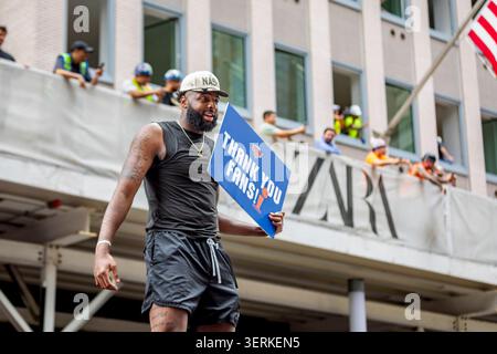 Mitchell Robinson, Karl-Anthony Towns at a public appearance for Knicks ...