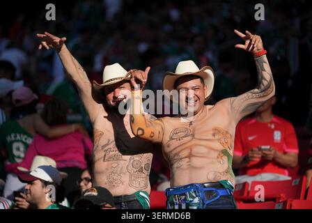 (260619) -- GUADALAJARA, June 19, 2026 (Xinhua) -- Fans of Mexico ...