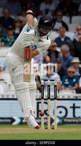 London, ENGLAND - /nz86 in action during 2nd Rothesay Test Match, day ...