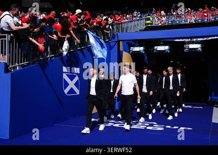 Scotland team group ahead of the FIFA World Cup Group C match at the ...