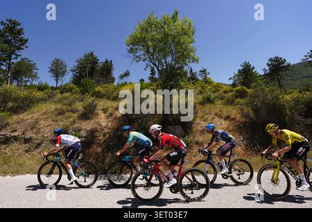 The race during Stage 7 of the Giro Next Gen 2026, from Sulmona to ...