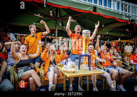 ROTTERDAM - Fans watch the Dutch national team in action against Sweden ...