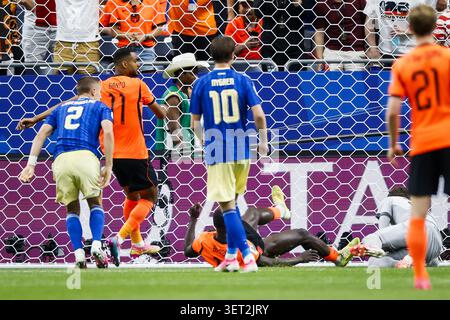 HOUSTON - Cody Gakpo of the Netherlands scores the 3-0 during the 2026 ...