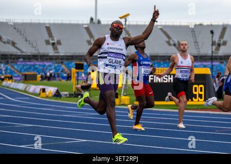 Romell Glave celebrates winning the Mens 100m at the UK Athletics ...