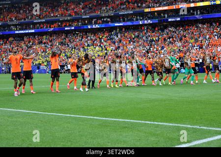 HOUSTON - The Netherlands players during the national anthem prior to ...