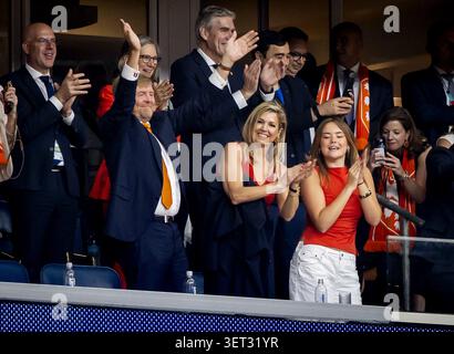 HOUSTON - (lr) King Willem-Alexander, Queen Máxima and Princess Ariane ...