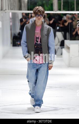 PHILIPP PLEIN Menswear Spring-Summer 2027 runway during Milan Fashion ...